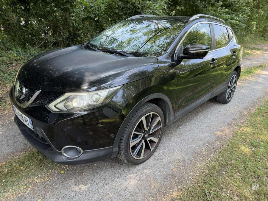 Melns Nissan Qashqai 2014 Tauragė, ar dzinēja tilpumu 1.46 L un nobraukumu 244 tūkst. km par 7300 €, foto 1 vietnē AUTOMOTO.COM.LV