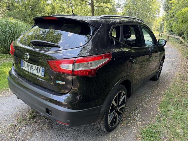 Melns Nissan Qashqai 2014 Tauragė, ar dzinēja tilpumu 1.46 L un nobraukumu 244 tūkst. km par 7300 €, foto 6 vietnē AUTOMOTO.COM.LV