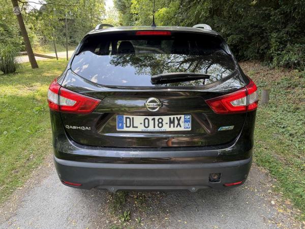 Melns Nissan Qashqai 2014 Tauragė, ar dzinēja tilpumu 1.46 L un nobraukumu 244 tūkst. km par 7300 €, foto 7 vietnē AUTOMOTO.COM.LV