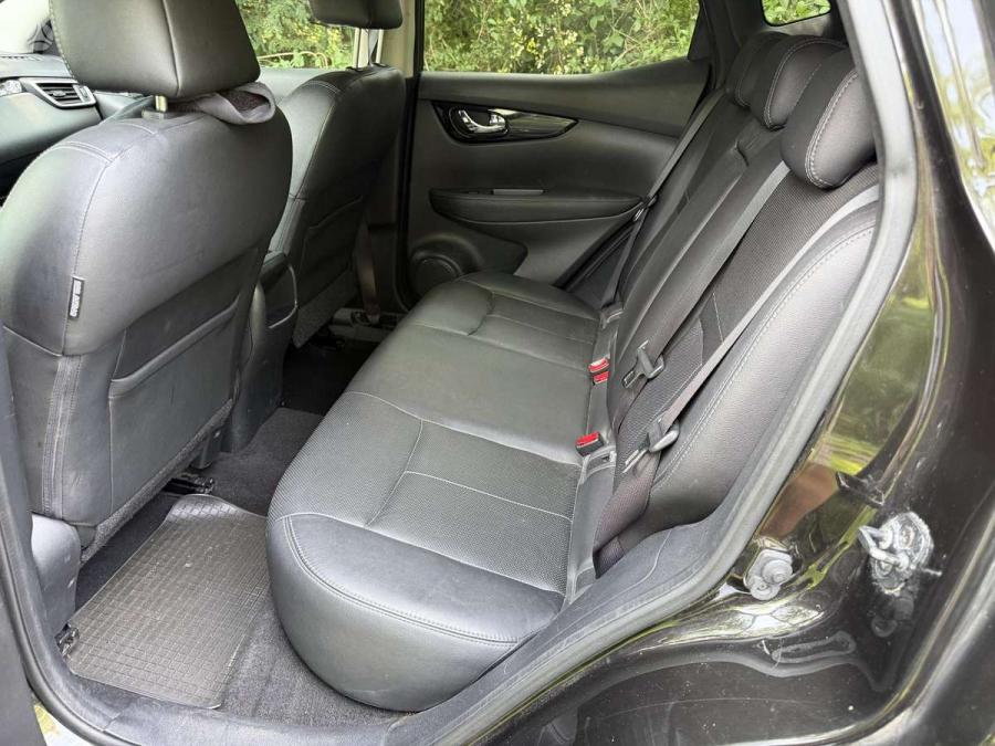Melns Nissan Qashqai 2014 Tauragė, ar dzinēja tilpumu 1.46 L un nobraukumu 244 tūkst. km par 7300 €, foto 10 vietnē AUTOMOTO.COM.LV