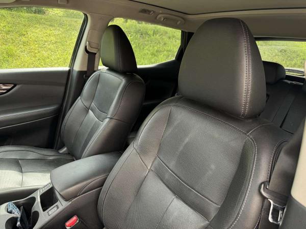 Melns Nissan Qashqai 2014 Alīta, ar dzinēja tilpumu 1.60 L un nobraukumu 279 tūkst. km par 6600 €, foto 8 vietnē AUTOMOTO.COM.LV
