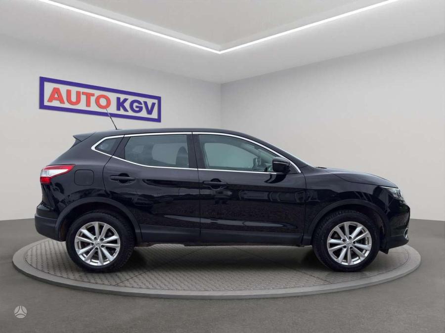 Black Nissan Qashqai 2014 in Kaunas, with an engine capacity of 1.60 L and mileage of 181 thousand km for 7699 €, photo 7 on AUTOMOTO.COM.LV