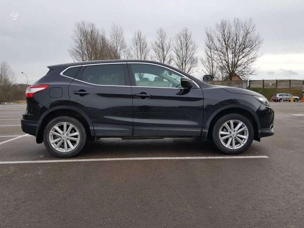 Melns Nissan Qashqai 2014 Viļņa, ar dzinēja tilpumu 1.20 L un nobraukumu 130 tūkst. km par 7500 €, foto 8 vietnē AUTOMOTO.COM.LV