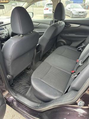 Black Nissan Qashqai 2014 in Marijampole, with an engine capacity of 1.20 L and mileage of 195 thousand km for 4750 €, photo 7 on AUTOMOTO.COM.LV