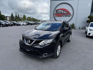 Black Nissan Qashqai 2014 in Telschi, with an engine capacity of 1.20 L and mileage of 242 thousand km for 7499 €, photo 3 on AUTOMOTO.COM.LV