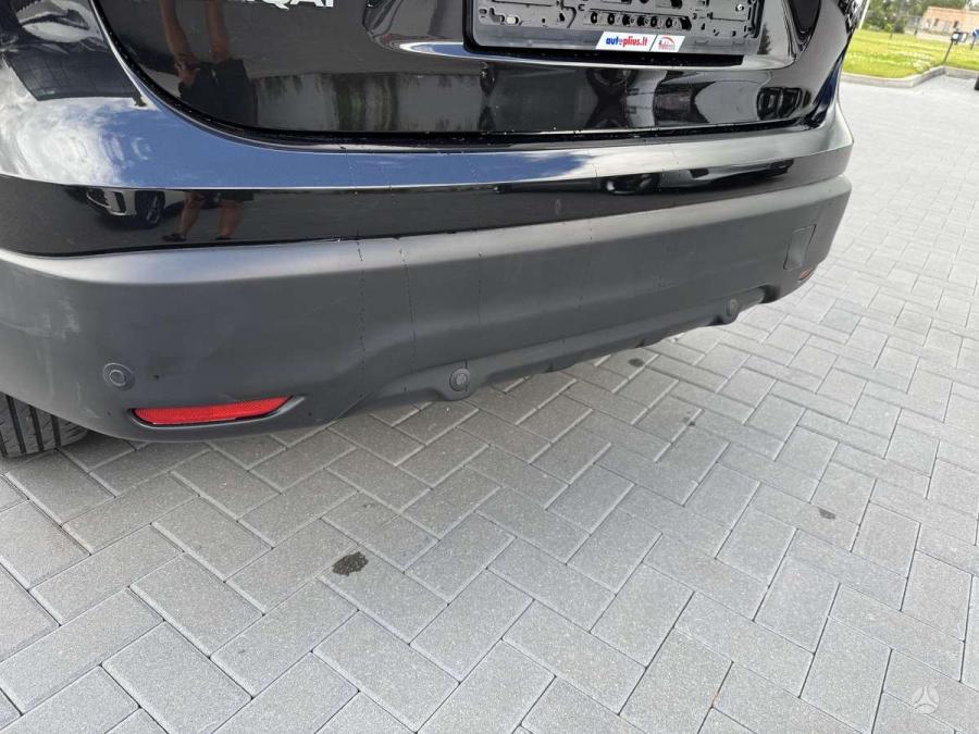 Black Nissan Qashqai 2014 in Telschi, with an engine capacity of 1.20 L and mileage of 242 thousand km for 7499 €, photo 16 on AUTOMOTO.COM.LV