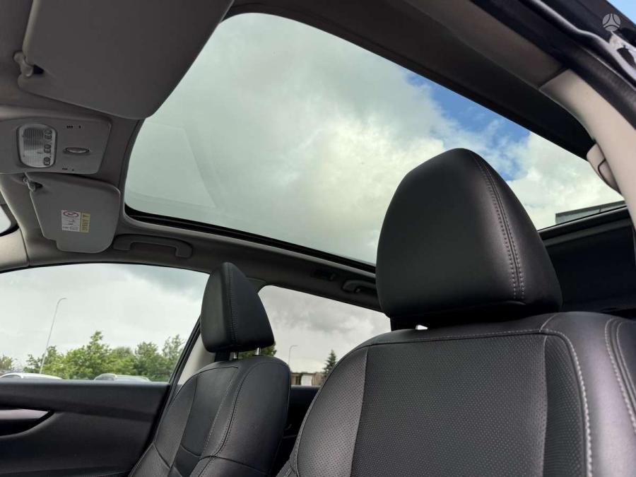 Black Nissan Qashqai 2014 in Telschi, with an engine capacity of 1.20 L and mileage of 242 thousand km for 7499 €, photo 27 on AUTOMOTO.COM.LV