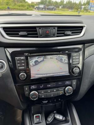 Black Nissan Qashqai 2014 in Telschi, with an engine capacity of 1.20 L and mileage of 242 thousand km for 7499 €, photo 32 on AUTOMOTO.COM.LV