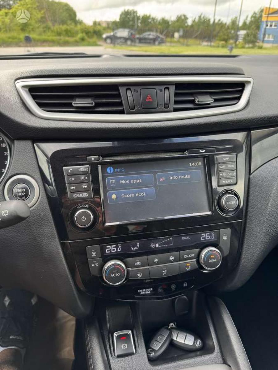 Black Nissan Qashqai 2014 in Telschi, with an engine capacity of 1.20 L and mileage of 242 thousand km for 7499 €, photo 37 on AUTOMOTO.COM.LV
