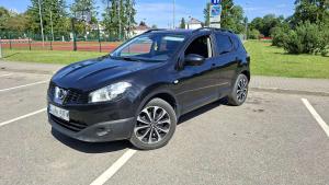 Black Nissan Qashqai 2014 in Salcininkai, with an engine capacity of 1.60 L and mileage of 231 thousand km for 5500 €, photo  on AUTOMOTO.COM.LV
