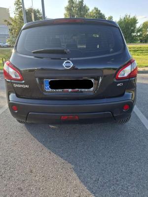 Melns Nissan Qashqai 2014 Utena, ar dzinēja tilpumu 2.00 L un nobraukumu 180 tūkst. km par 7500 €, foto 13 vietnē AUTOMOTO.COM.LV
