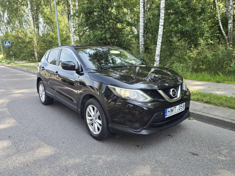Melns Nissan Qashqai 2014 Viļņa, ar dzinēja tilpumu 1.20 L un nobraukumu 149 tūkst. km par 8200 €, foto 4 vietnē AUTOMOTO.COM.LV