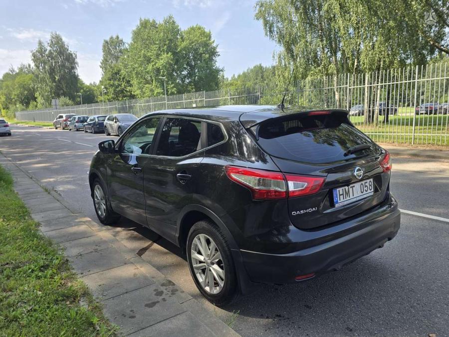Melns Nissan Qashqai 2014 Viļņa, ar dzinēja tilpumu 1.20 L un nobraukumu 149 tūkst. km par 8200 €, foto 8 vietnē AUTOMOTO.COM.LV