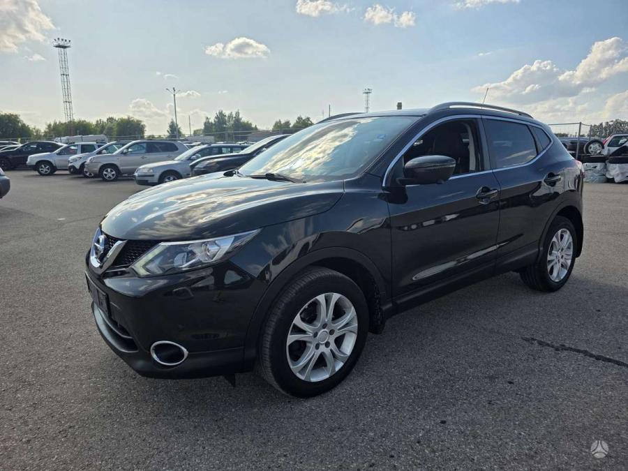 Melns Nissan Qashqai 2014 Marijampole, ar dzinēja tilpumu 1.46 L un nobraukumu 182 tūkst. km par 6700 €, foto 4 vietnē AUTOMOTO.COM.LV
