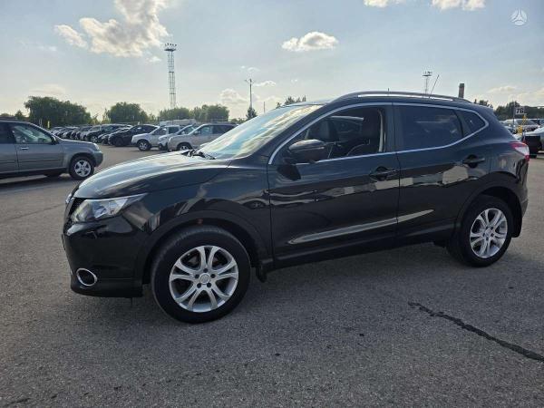 Melns Nissan Qashqai 2014 Marijampole, ar dzinēja tilpumu 1.46 L un nobraukumu 182 tūkst. km par 6700 €, foto 4 vietnē AUTOMOTO.COM.LV
