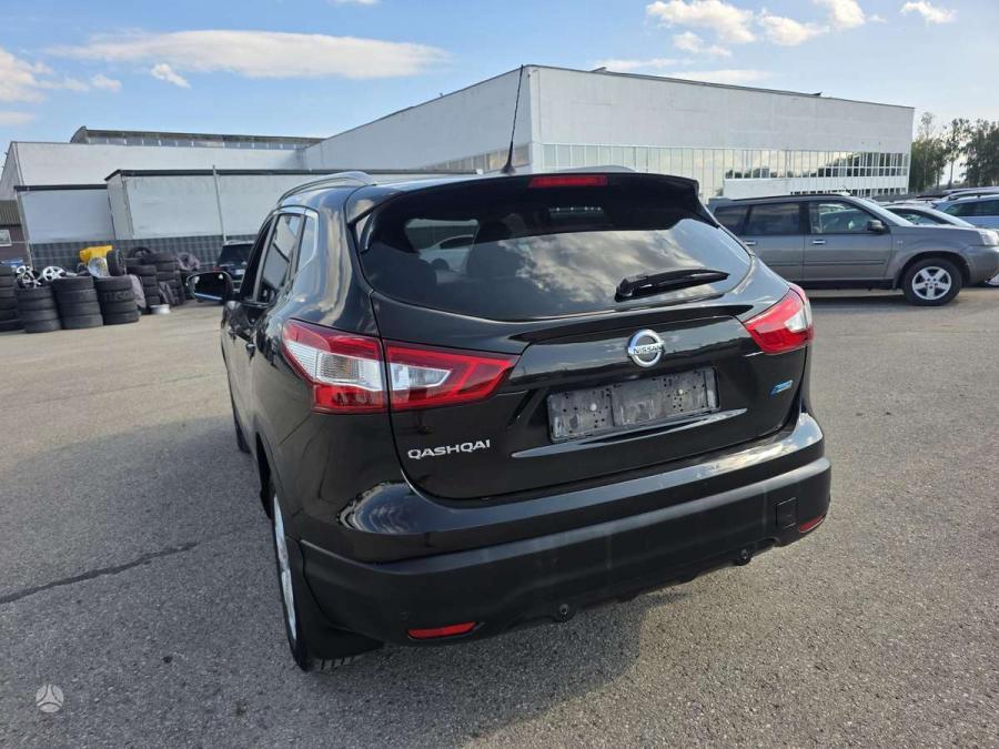 Melns Nissan Qashqai 2014 Marijampole, ar dzinēja tilpumu 1.46 L un nobraukumu 182 tūkst. km par 6700 €, foto 11 vietnē AUTOMOTO.COM.LV