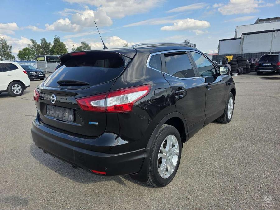 Melns Nissan Qashqai 2014 Marijampole, ar dzinēja tilpumu 1.46 L un nobraukumu 182 tūkst. km par 6700 €, foto 14 vietnē AUTOMOTO.COM.LV