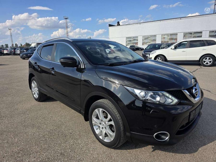 Melns Nissan Qashqai 2014 Marijampole, ar dzinēja tilpumu 1.46 L un nobraukumu 182 tūkst. km par 6700 €, foto 20 vietnē AUTOMOTO.COM.LV