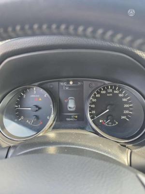 Melns Nissan Qashqai 2014 Marijampole, ar dzinēja tilpumu 1.46 L un nobraukumu 182 tūkst. km par 6700 €, foto 29 vietnē AUTOMOTO.COM.LV