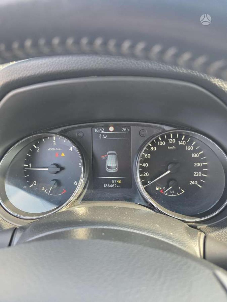 Melns Nissan Qashqai 2014 Marijampole, ar dzinēja tilpumu 1.46 L un nobraukumu 182 tūkst. km par 6700 €, foto 29 vietnē AUTOMOTO.COM.LV