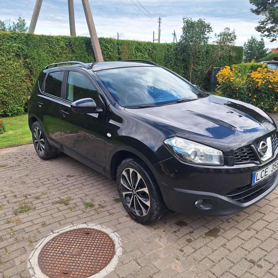 Melns Nissan Qashqai 2014 Viļņa, ar dzinēja tilpumu 1.60 L un nobraukumu 174 tūkst. km par 6200 €, foto 3 vietnē AUTOMOTO.COM.LV