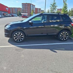 Melns Nissan Qashqai 2014 Viļņa, ar dzinēja tilpumu 1.60 L un nobraukumu 174 tūkst. km par 6200 €, foto 6 vietnē AUTOMOTO.COM.LV