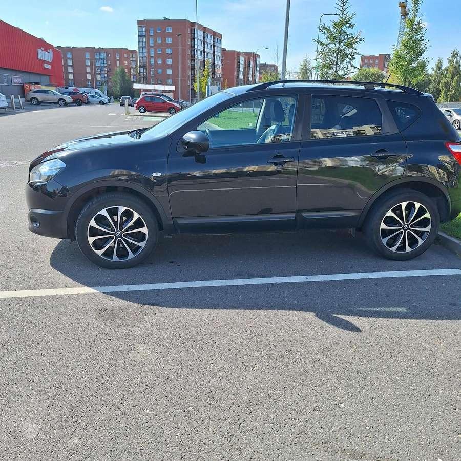 Melns Nissan Qashqai 2014 Viļņa, ar dzinēja tilpumu 1.60 L un nobraukumu 174 tūkst. km par 6200 €, foto 6 vietnē AUTOMOTO.COM.LV