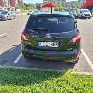 Melns Nissan Qashqai 2014 Viļņa, ar dzinēja tilpumu 1.60 L un nobraukumu 174 tūkst. km par 6200 €, foto 7 vietnē AUTOMOTO.COM.LV