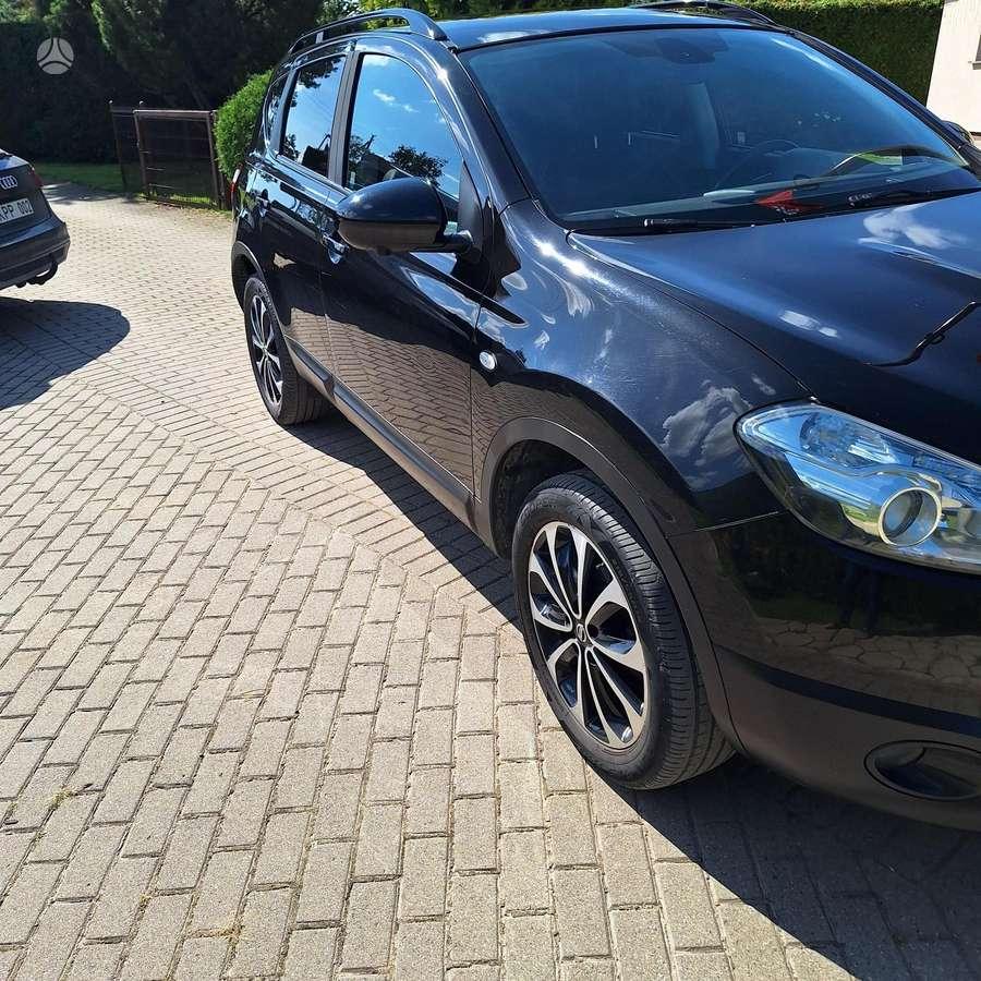 Melns Nissan Qashqai 2014 Viļņa, ar dzinēja tilpumu 1.60 L un nobraukumu 174 tūkst. km par 6200 €, foto 8 vietnē AUTOMOTO.COM.LV
