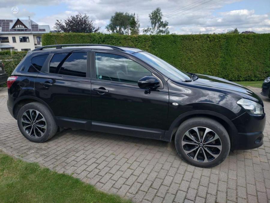 Melns Nissan Qashqai 2014 Viļņa, ar dzinēja tilpumu 1.60 L un nobraukumu 174 tūkst. km par 6200 €, foto 11 vietnē AUTOMOTO.COM.LV
