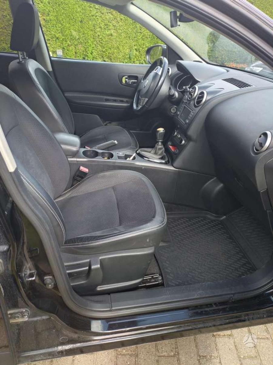 Melns Nissan Qashqai 2014 Viļņa, ar dzinēja tilpumu 1.60 L un nobraukumu 174 tūkst. km par 6200 €, foto 13 vietnē AUTOMOTO.COM.LV
