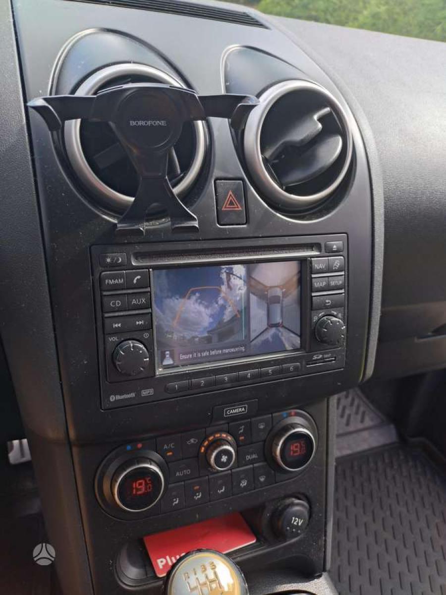 Melns Nissan Qashqai 2014 Viļņa, ar dzinēja tilpumu 1.60 L un nobraukumu 174 tūkst. km par 6200 €, foto 16 vietnē AUTOMOTO.COM.LV