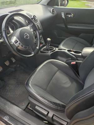 Melns Nissan Qashqai 2014 Viļņa, ar dzinēja tilpumu 1.60 L un nobraukumu 174 tūkst. km par 6200 €, foto 18 vietnē AUTOMOTO.COM.LV