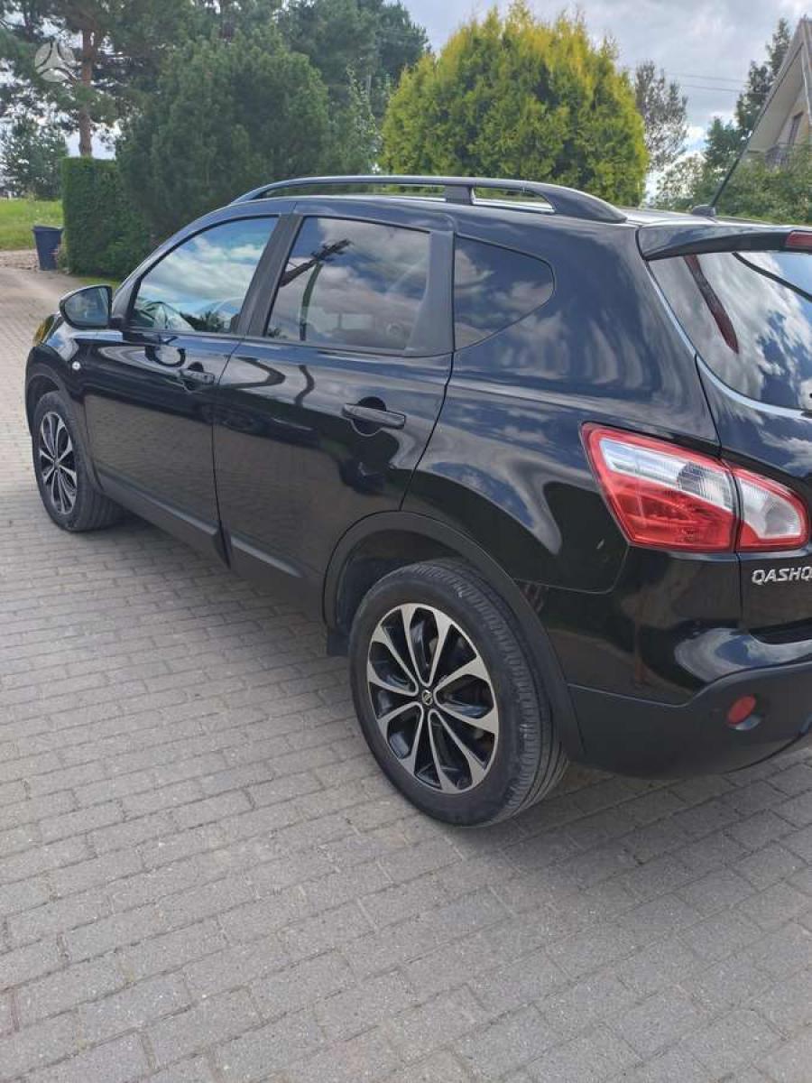 Melns Nissan Qashqai 2014 Viļņa, ar dzinēja tilpumu 1.60 L un nobraukumu 174 tūkst. km par 6200 €, foto 19 vietnē AUTOMOTO.COM.LV