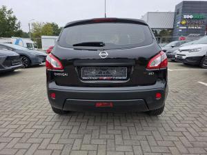 Black Nissan Qashqai 2014 in Vilnius, with an engine capacity of 2.00 L and mileage of 170 thousand km for 7500 €, photo 7 on AUTOMOTO.COM.LV