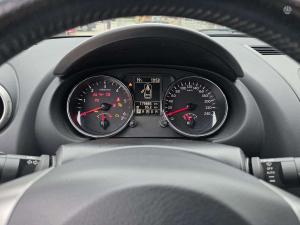 Black Nissan Qashqai 2014 in Vilnius, with an engine capacity of 2.00 L and mileage of 170 thousand km for 7500 €, photo 15 on AUTOMOTO.COM.LV