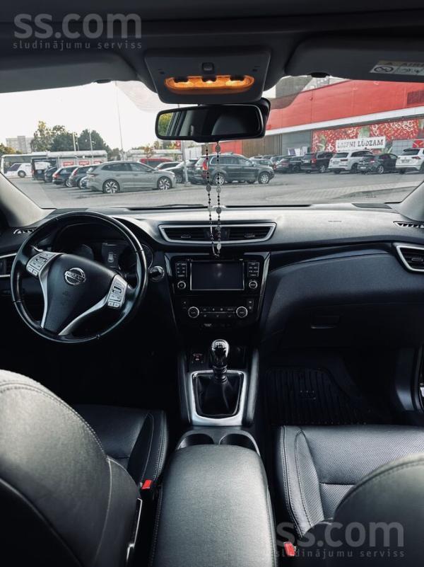 Melns Nissan Qashqai 2014 Liepāja, ar dzinēja tilpumu 1.60 L un nobraukumu 172 tūkst. km par 11200 €, foto 6 vietnē AUTOMOTO.COM.LV
