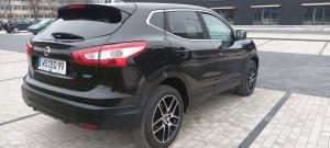 Black Nissan Qashqai 2015 in Siauliai, with an engine capacity of 1.50 L and mileage of 240 thousand km for 8950 €, photo 5 on AUTOMOTO.COM.LV