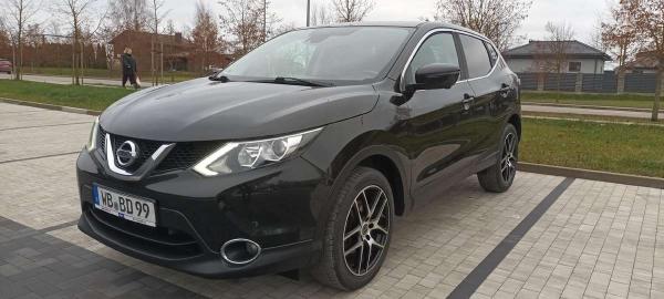 Melns Nissan Qashqai 2015 Šauļi, ar dzinēja tilpumu 1.46 L un nobraukumu 241 tūkst. km par 8950 €, foto 1 vietnē AUTOMOTO.COM.LV