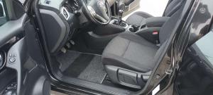 Black Nissan Qashqai 2015 in Siauliai, with an engine capacity of 1.46 L and mileage of 241 thousand km for 8950 €, photo 13 on AUTOMOTO.COM.LV