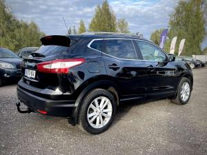 Black Nissan Qashqai 2015 in Vilnius, with an engine capacity of 1.20 L and mileage of 122 thousand km for 10999 €, photo 6 on AUTOMOTO.COM.LV