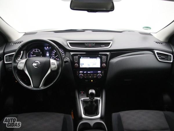 Black Nissan Qashqai 2015 in Vilnius, with an engine capacity of 1.20 L and mileage of 186 thousand km for 9099 €, photo 2 on AUTOMOTO.COM.LV