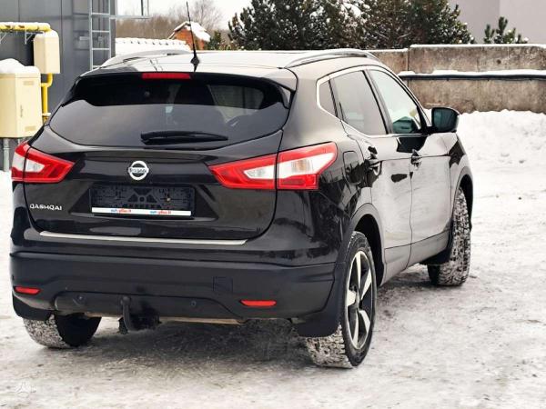 Melns Nissan Qashqai 2015 Šauļi, ar dzinēja tilpumu 1.60 L un nobraukumu 200 tūkst. km par 8950 €, foto 8 vietnē AUTOMOTO.COM.LV