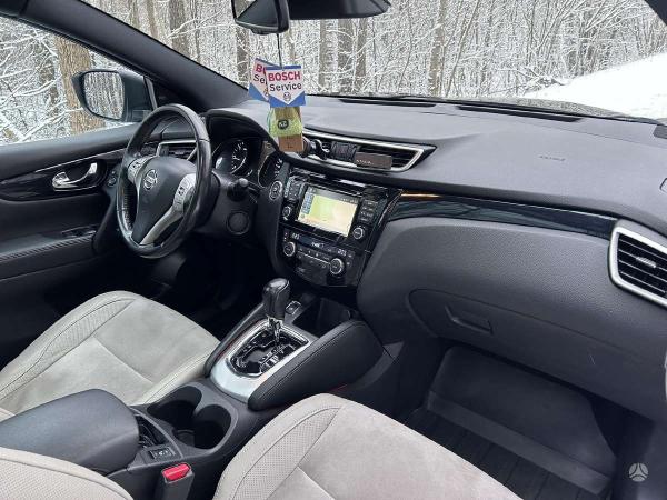 Melns Nissan Qashqai 2015 Alīta, ar dzinēja tilpumu 1.60 L un nobraukumu 153 tūkst. km par 10500 €, foto 8 vietnē AUTOMOTO.COM.LV