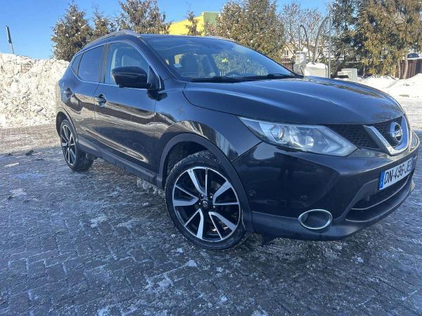 Melns Nissan Qashqai 2015 Tauragė, ar dzinēja tilpumu 1.46 L un nobraukumu 225 tūkst. km par 8300 €, foto 2 vietnē AUTOMOTO.COM.LV