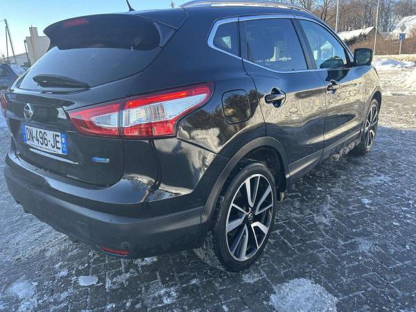 Melns Nissan Qashqai 2015 Tauragė, ar dzinēja tilpumu 1.46 L un nobraukumu 225 tūkst. km par 8300 €, foto 5 vietnē AUTOMOTO.COM.LV