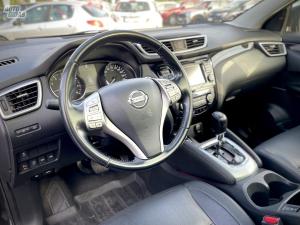 Black Nissan Qashqai 2015 in Vilnius, with an engine capacity of 1.20 L and mileage of 122 thousand km for 10999 €, photo 14 on AUTOMOTO.COM.LV