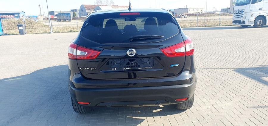 Melns Nissan Qashqai 2015 Tauragė, ar dzinēja tilpumu 1.50 L un nobraukumu 230 tūkst. km par 8950 €, foto 6 vietnē AUTOMOTO.COM.LV