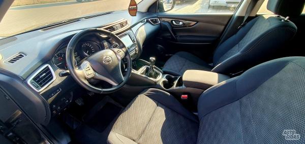 Melns Nissan Qashqai 2015 Tauragė, ar dzinēja tilpumu 1.50 L un nobraukumu 230 tūkst. km par 8950 €, foto 9 vietnē AUTOMOTO.COM.LV