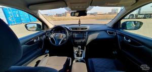 Melns Nissan Qashqai 2015 Šauļi, ar dzinēja tilpumu 1.50 L un nobraukumu 230 tūkst. km par 8950 €, foto 3 vietnē AUTOMOTO.COM.LV